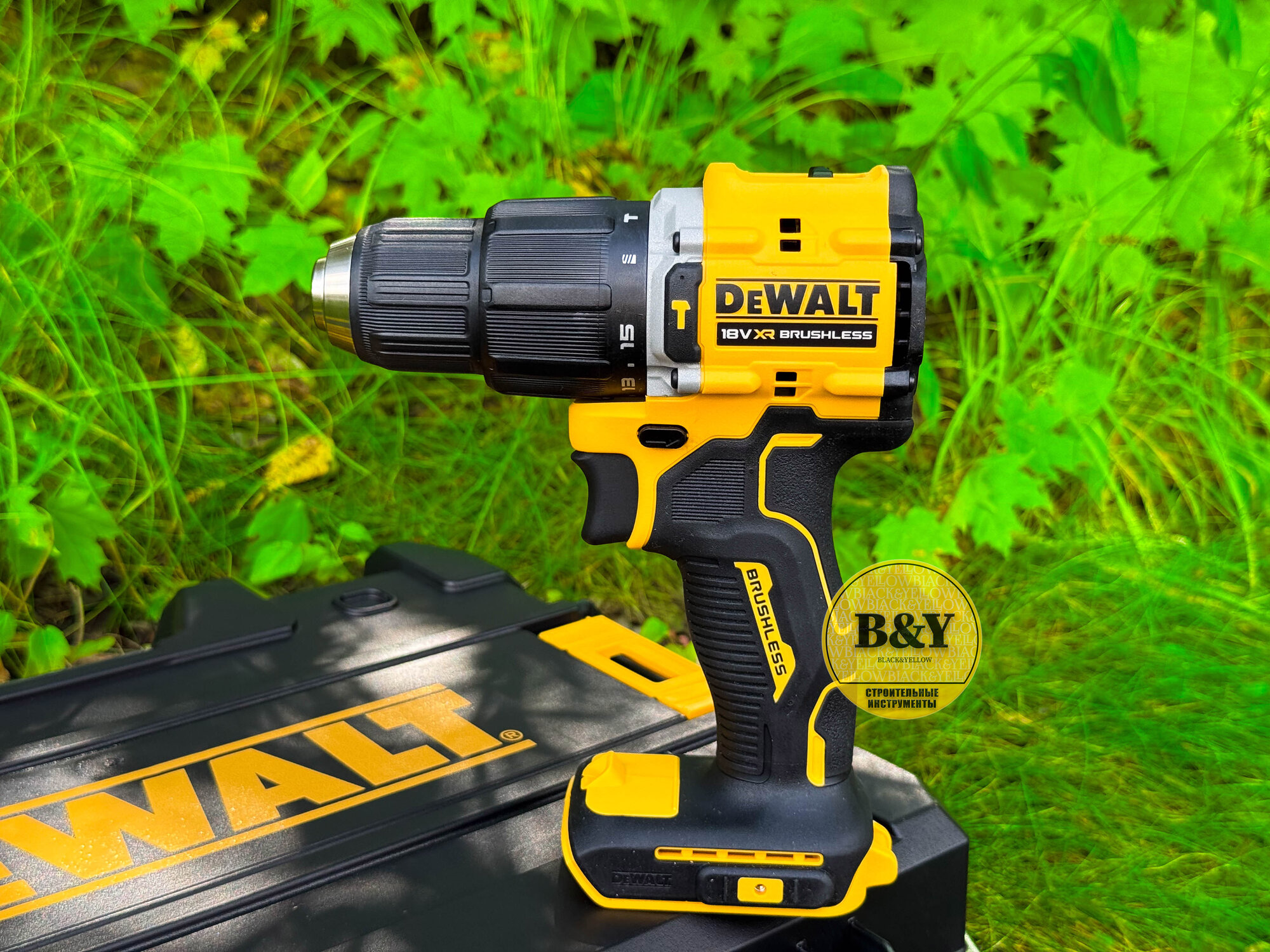 Аккумуляторный шуруповерт DeWalt DCD100YNT 18В
