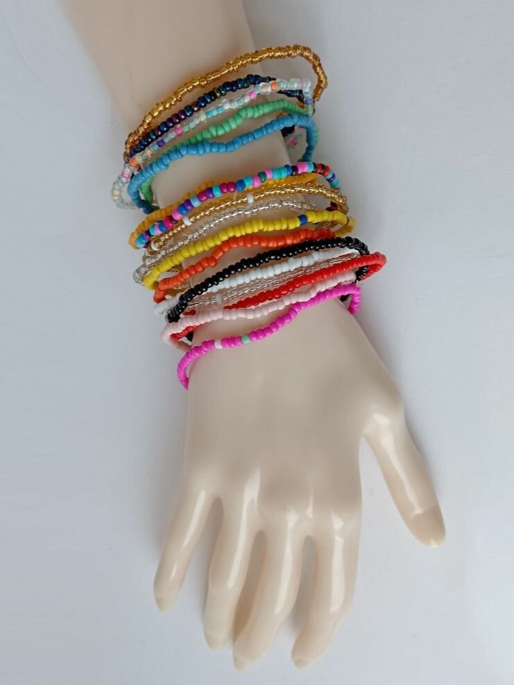 Браслет, бисер