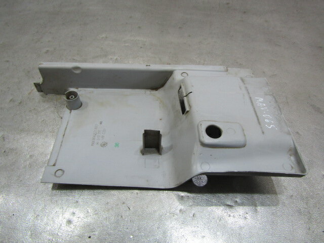 Накладка на ремень безопасности левая MAN TGS, TGX, TGA