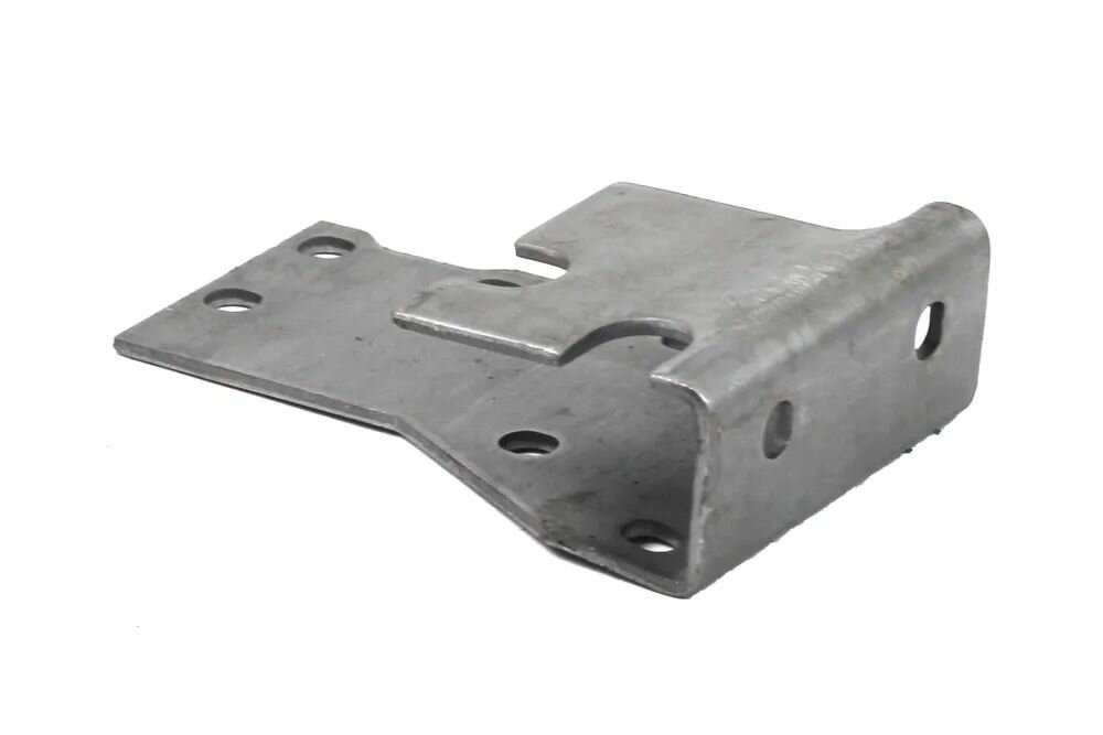 Кронштейн крепления рулевого механизма и ГТЦ к раме УАЗ-452