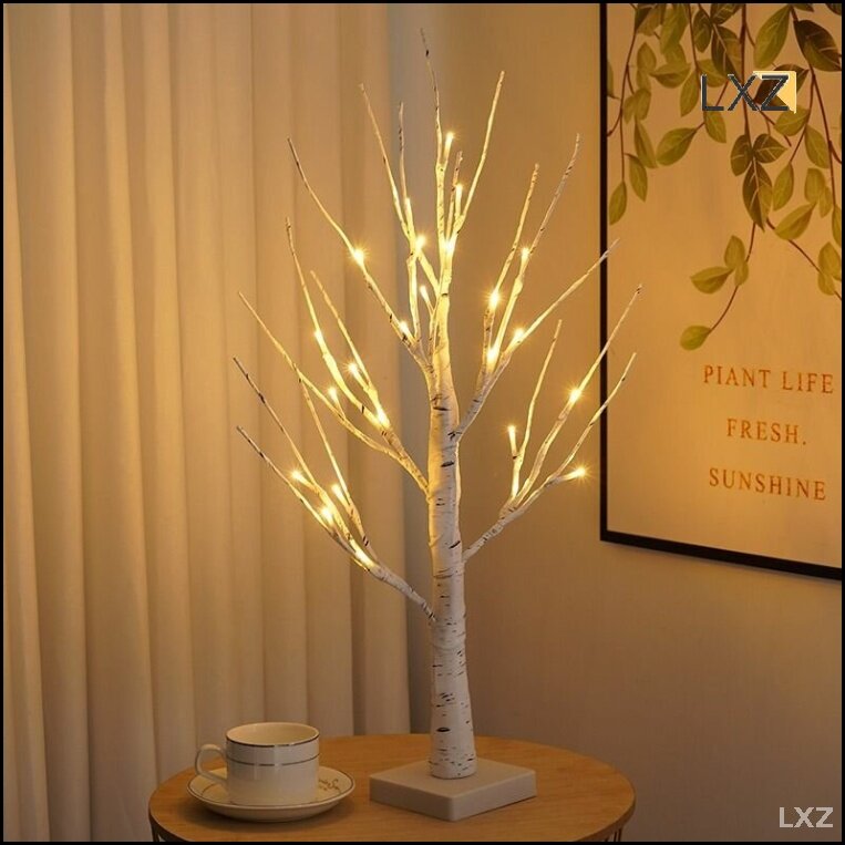 Эксклюзивное светящееся дерево 60 см оснащено 24 LED лампочками