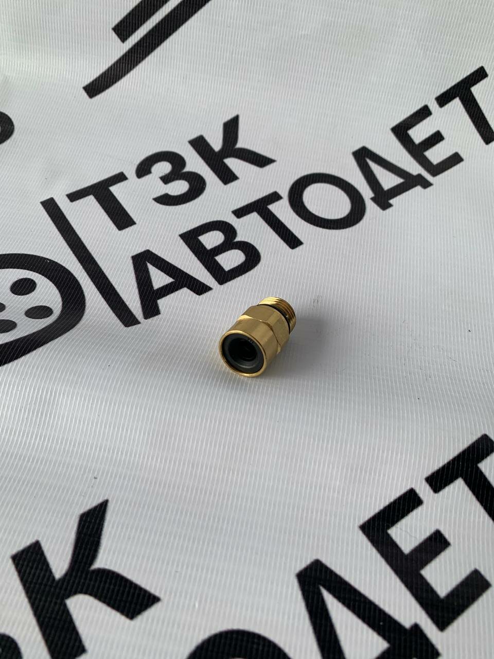 Фитинг прямой 9512 10-М16х1.5