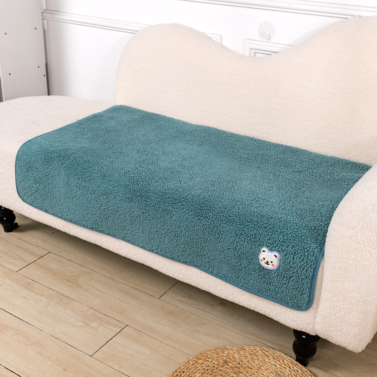 Фабрика прямых продаж осенью и зимой теплый овечий кашемир собачий коврик противоскользящий удобный собачий коврик