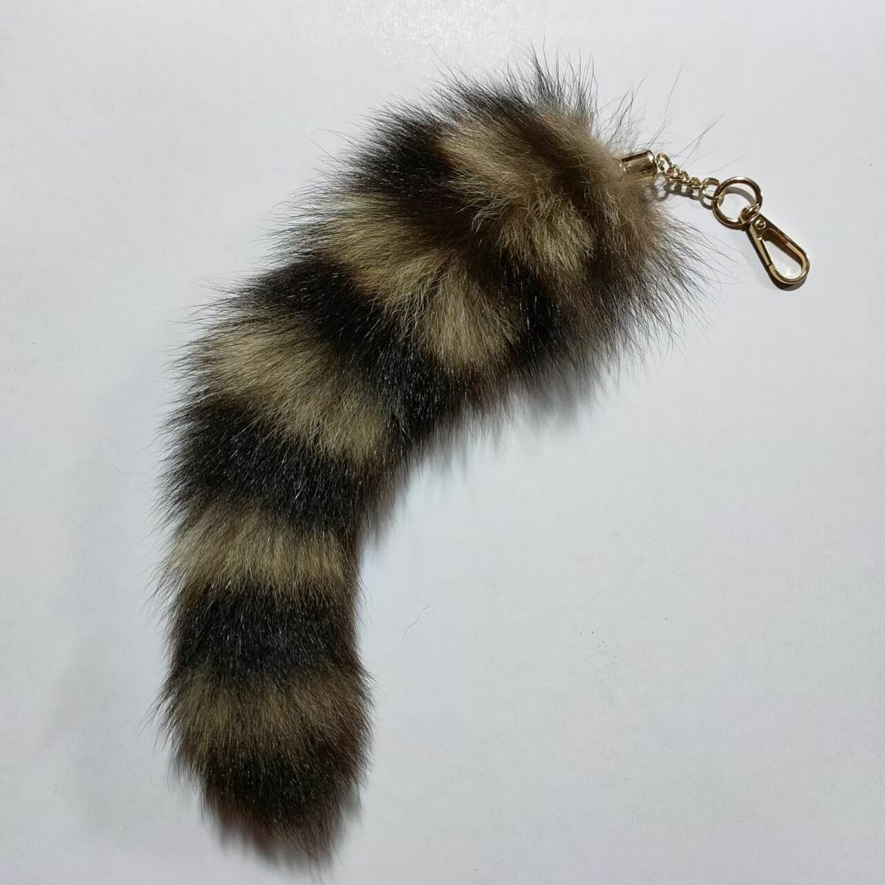 Хвост для квадробики на карабине серый белый длинный пушистый / кошка / для квд