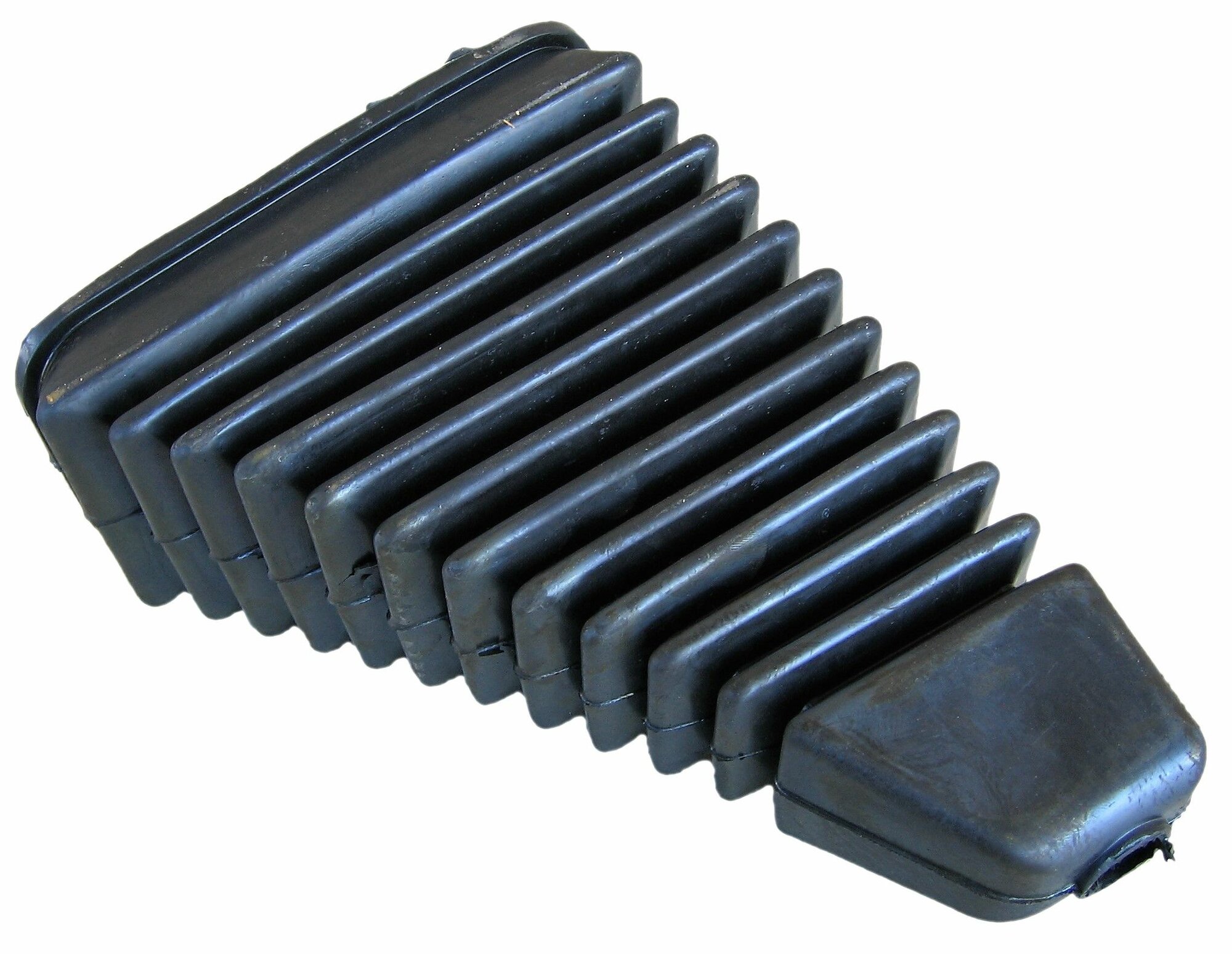 Чехол рычага КПП н/о 80-6702243, "пирамидка", для колесных тракторов и экскаваторов марки МТЗ