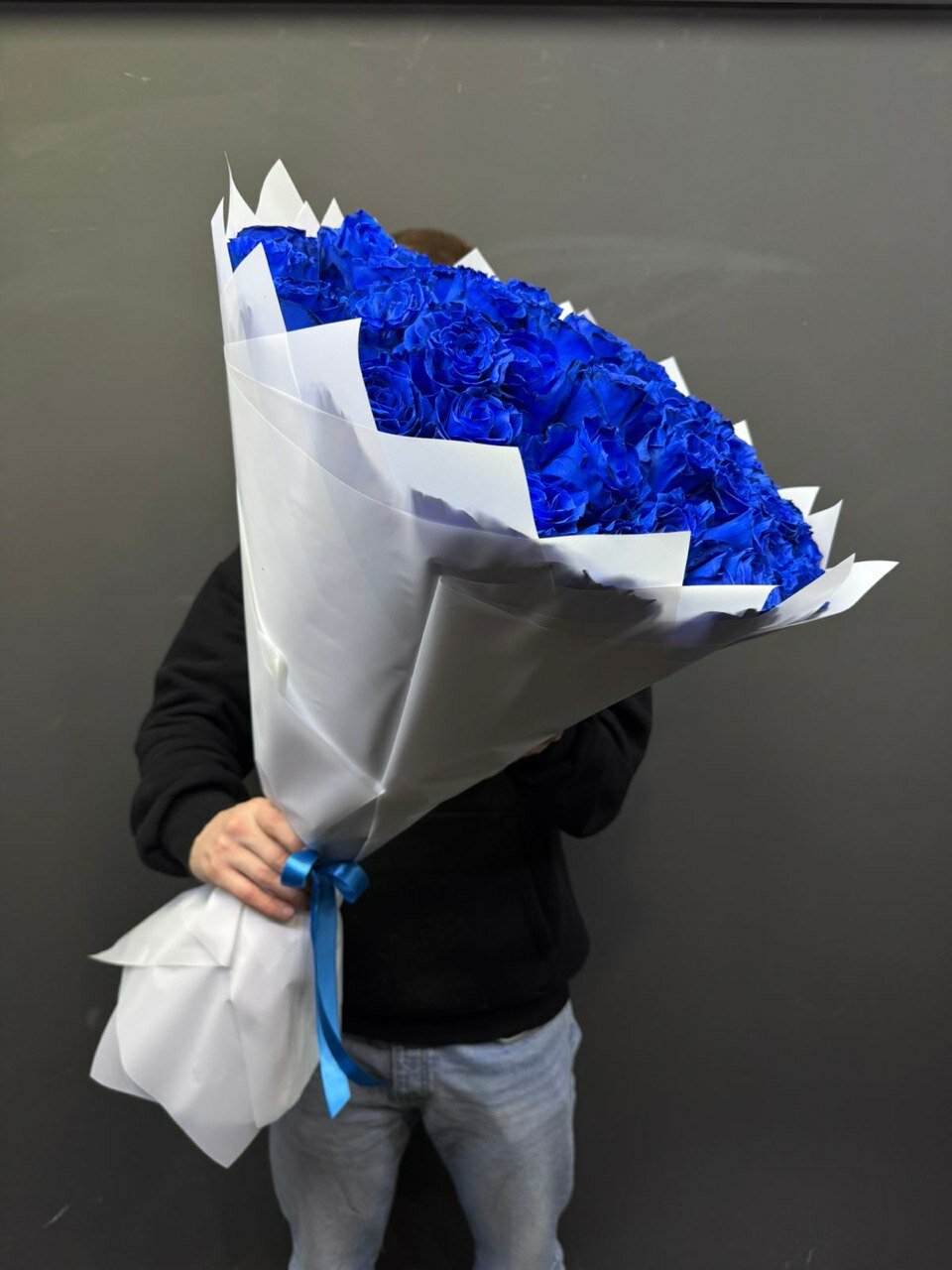 Синие розы / Букет 51 синяя роза / Доставка цветов 51 шт