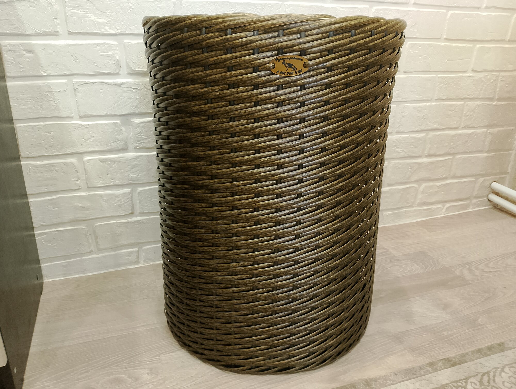 Кашпо цилиндр 40 литров, ручная работа из искусственного ротанга