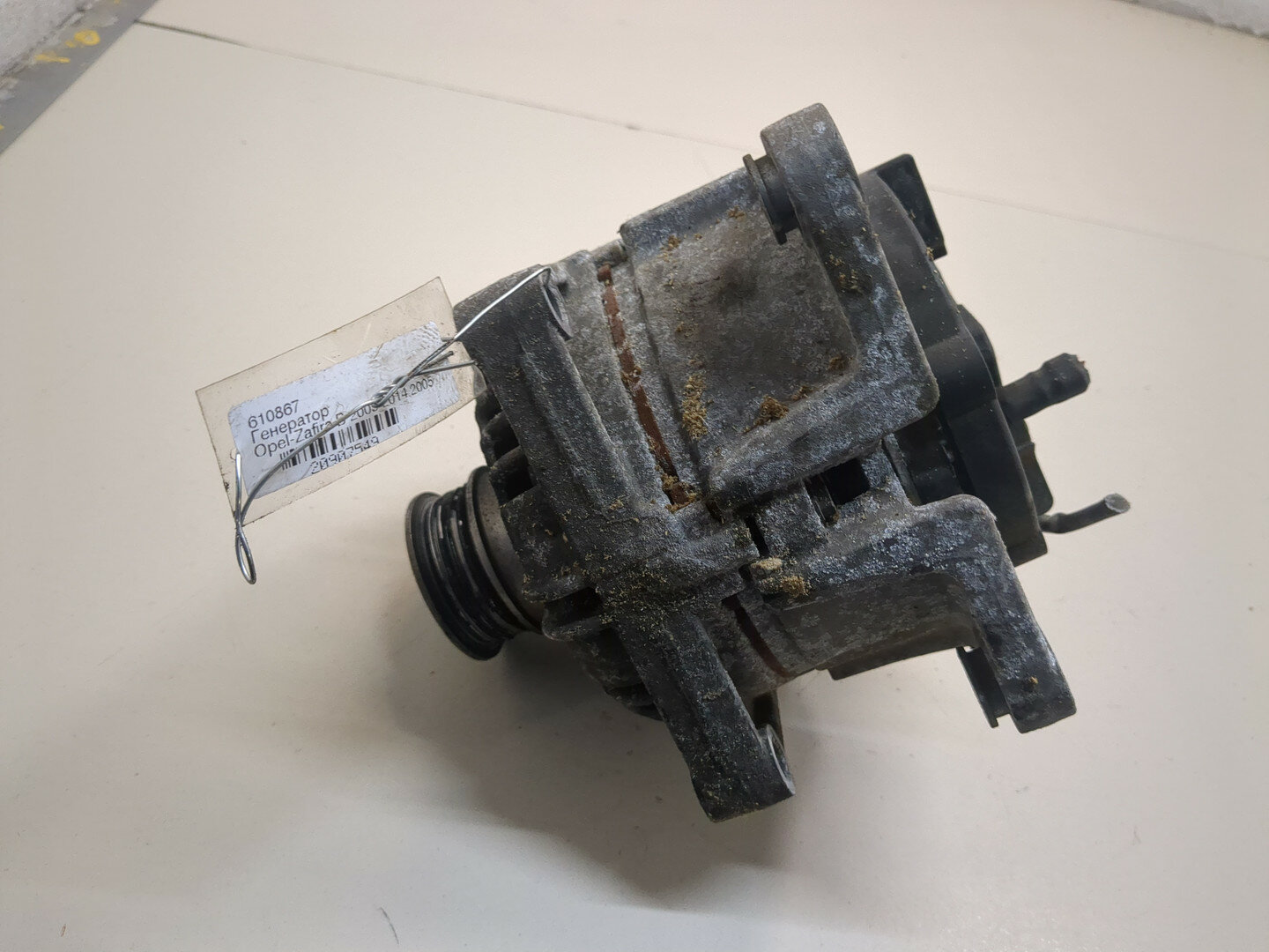 Генератор Opel Zafira B Б/У
