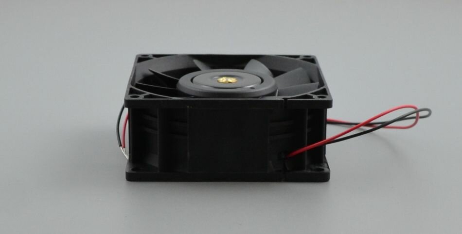 Вентилятор Delta Electronics PFB0924GHE 92x38 2pin 24v — фото 1