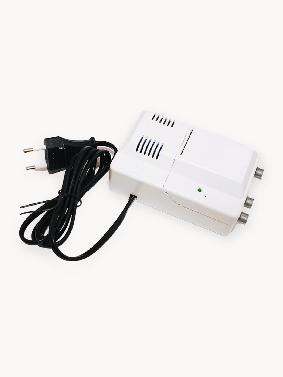 Усилитель тв сигнала DIVISAT DVS AI-200 питание от сети, квартирный, регулировка усиления