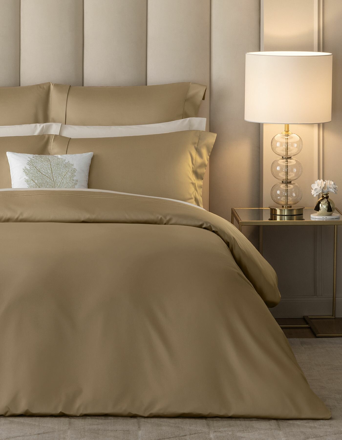 Togas Комплект постельного белья двуспальный евро "Тиада" 200x210/240x270/50x70-2 сатин, египетский хлопок, золотой