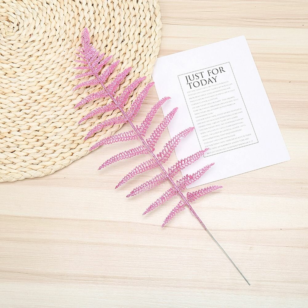 Рождественский блеск сусального золота, полая оливковая ветвь, птичий хвост розового цвета