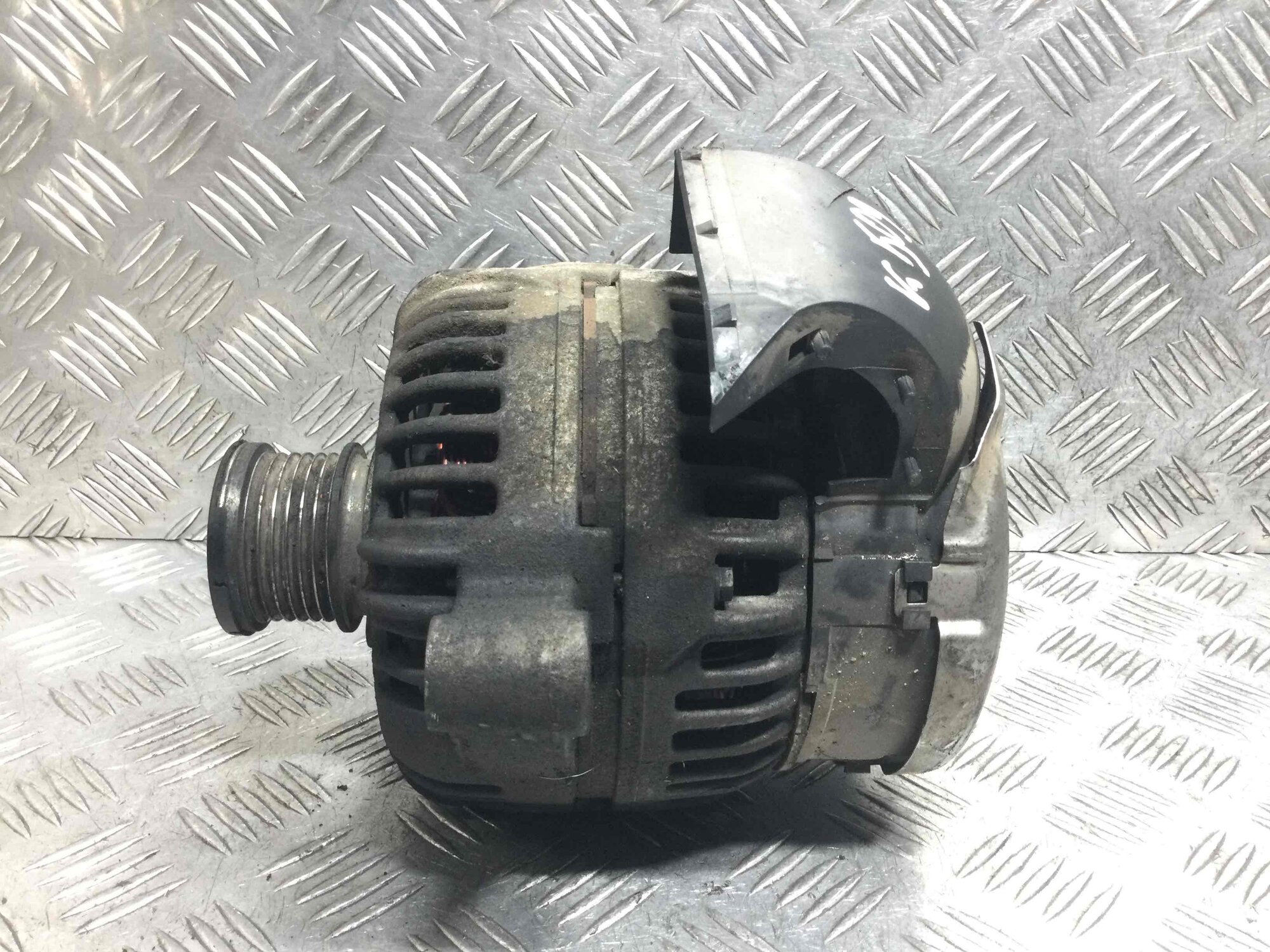 Б/У Генератор Opel Vectra C (2002-2005) 2004 г.