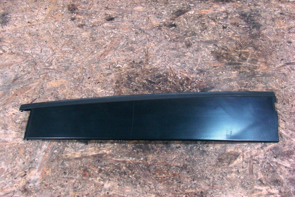 Freelander 2 Накладка двери задней правой LR031701