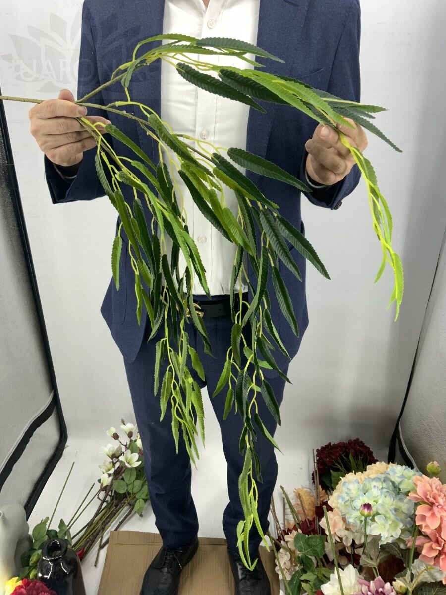 Искусственные цветы для декораторов фитостен Рускус ампельная лиана для кашпо 80 см