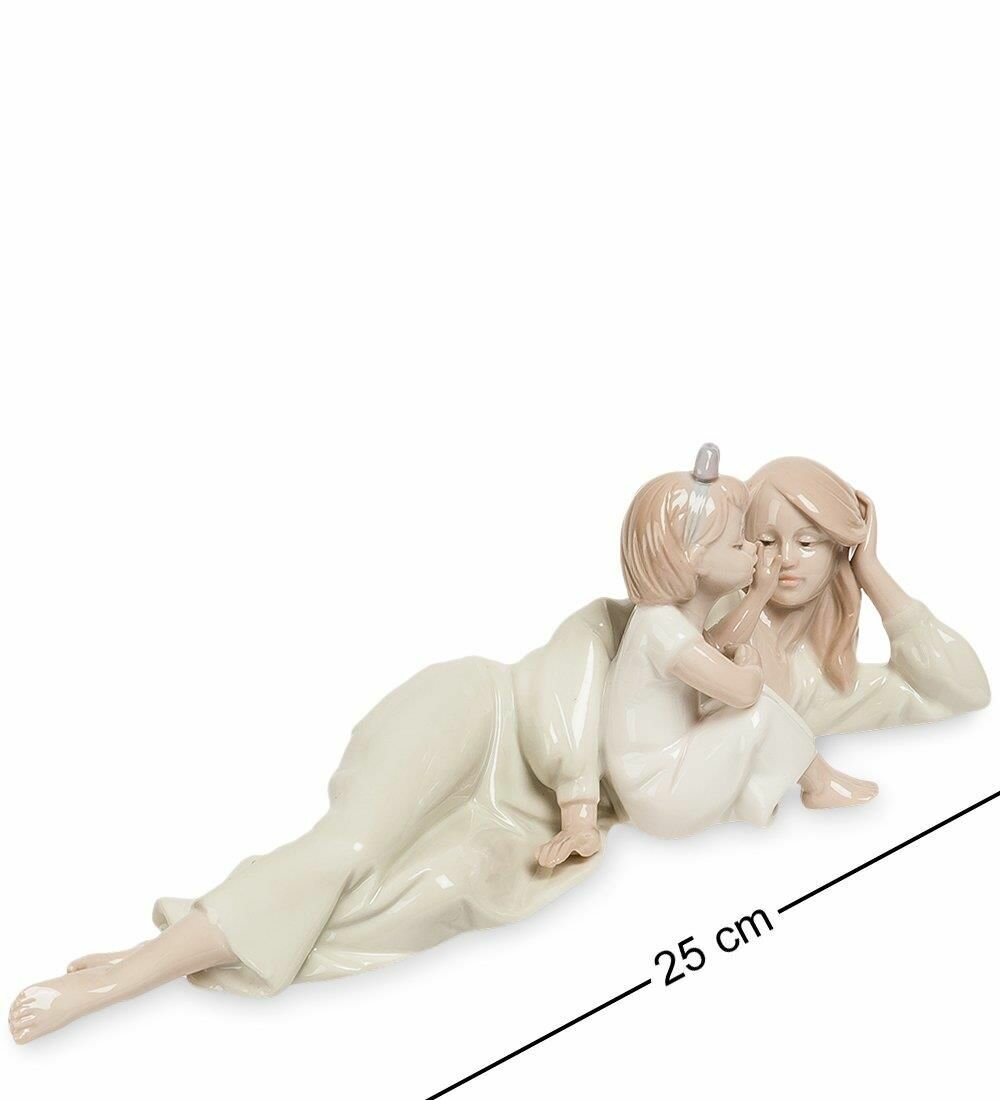 Фигурка Девушка (Pavone) A12781 Pavone, Фарфор