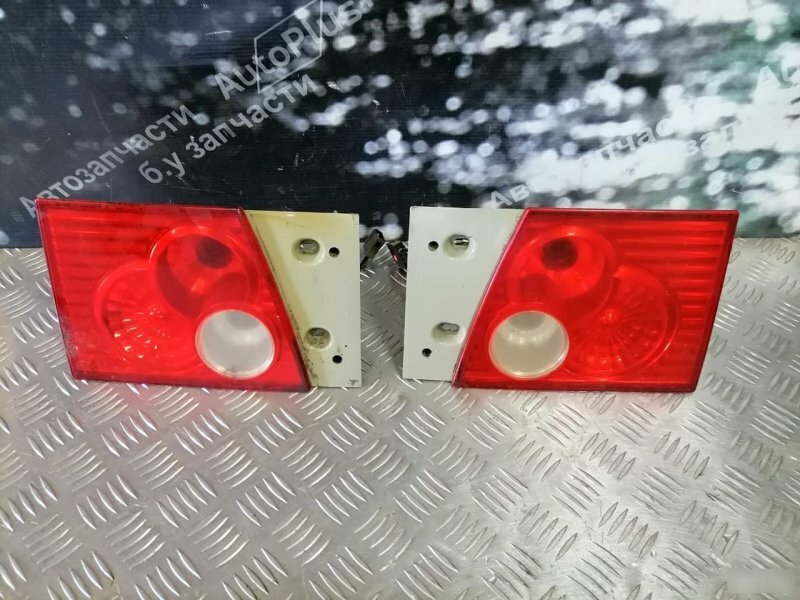 Фонарь в крышку багажника