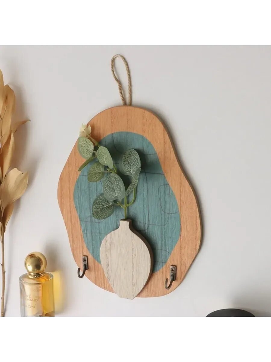 Декоративные деревянные крючки с геометрическим дизайном