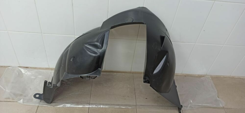 Подкрылок передний правый Renault Logan новый