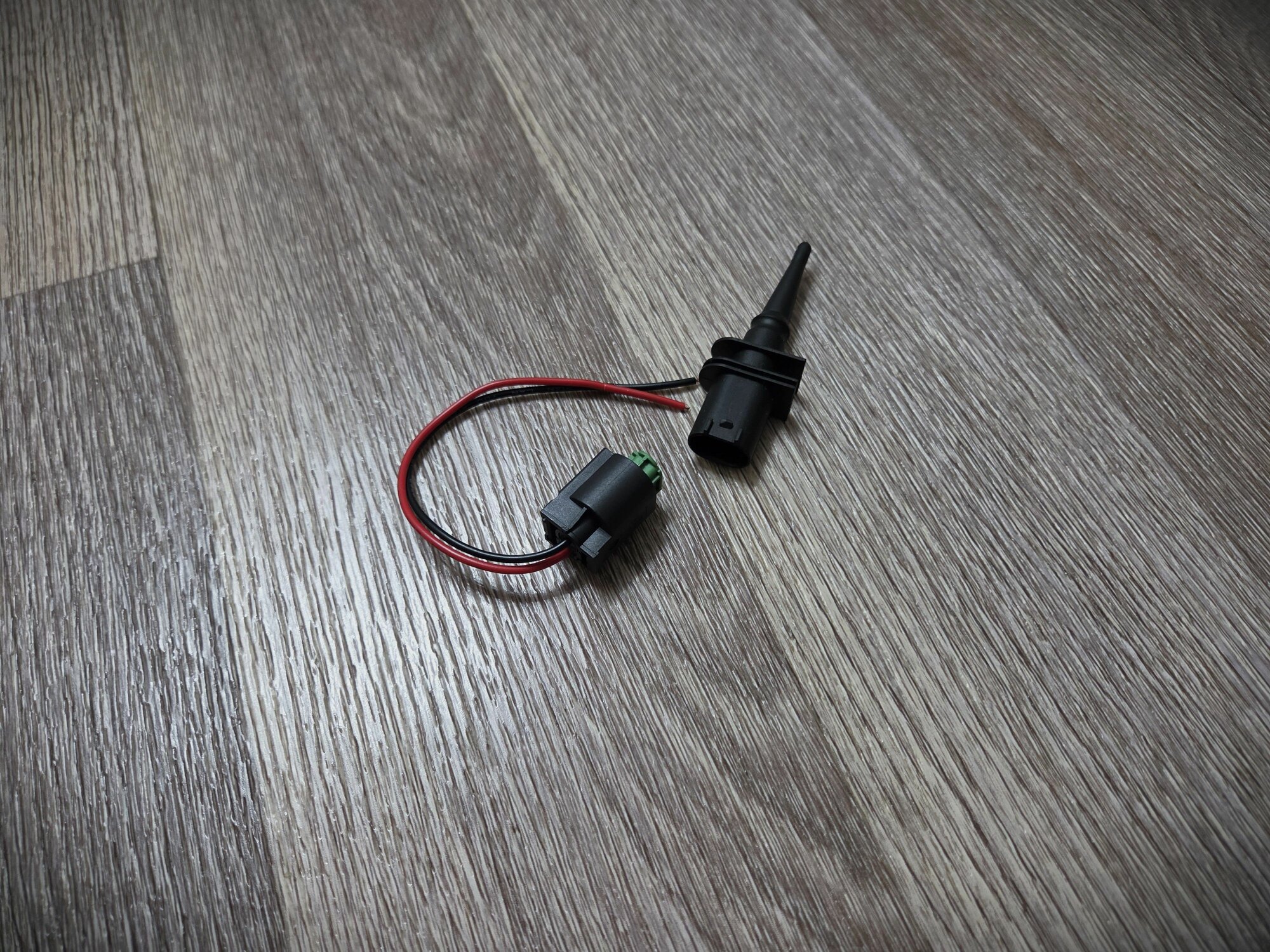 Датчик температуры наружного воздуха на BMW БМВ series1, 2, 3, 4,5, 6, 7, 8 X1 X2 X3 X4 X5 X6 Z, Mini Cooper