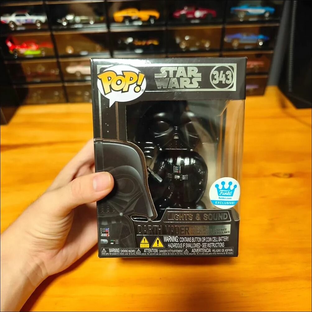 Фигурка Funko Pop! Star Wars: Дарт Вейдер (свет и звук), номер 343, эксклюзивная версия
