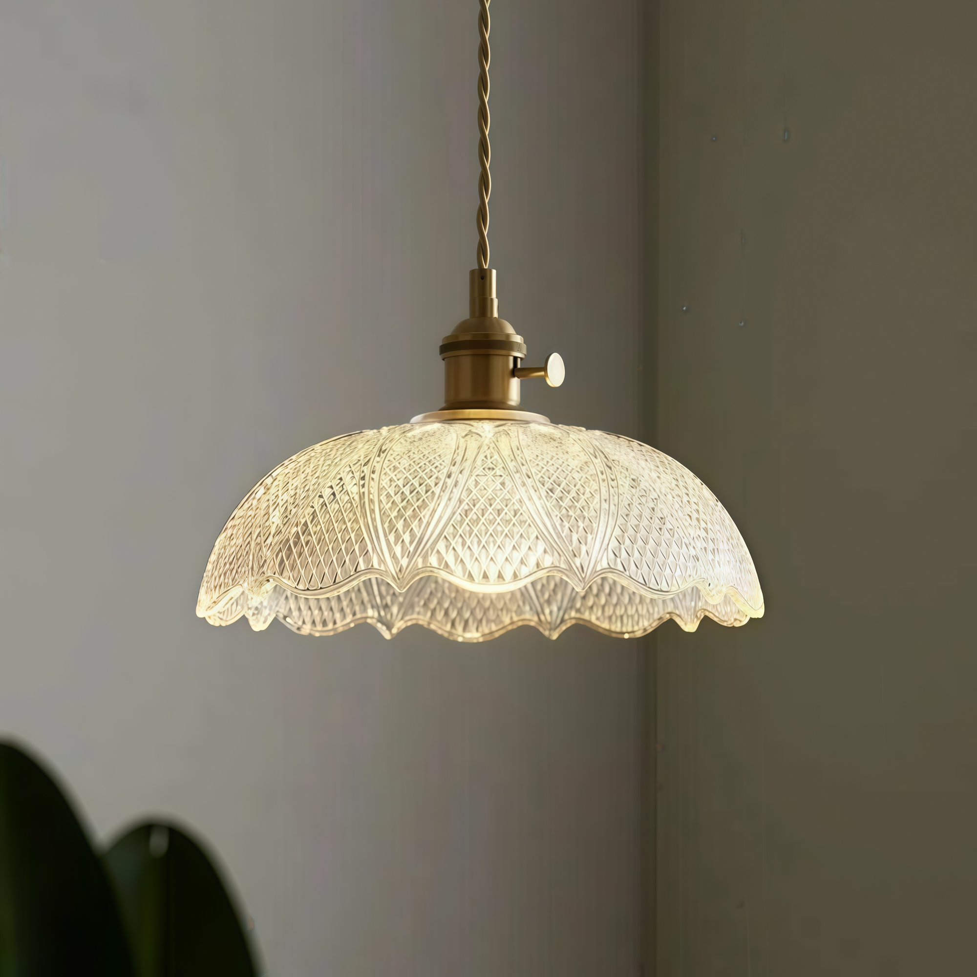 Подвесной светильник Clear Lighting, E27, 3000K, барочный стиль, бежевый плафон, золотой арматура