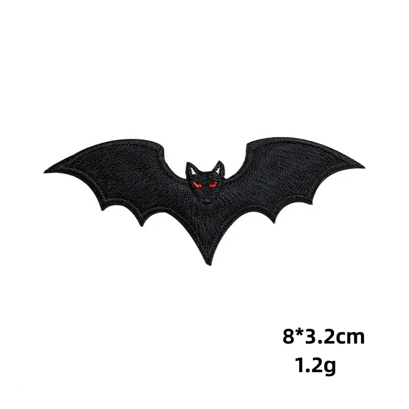 Нашивки с вышивкой животные паук скорпион летучая мышь 04