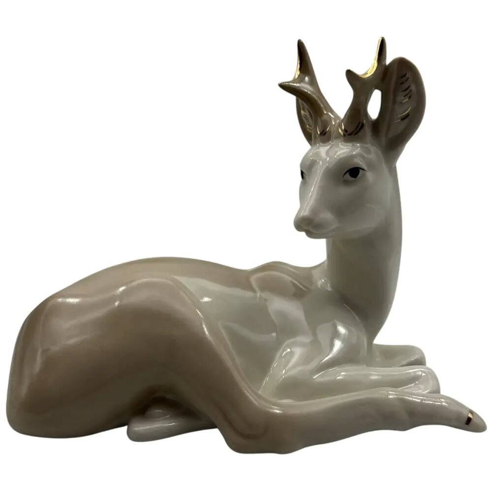 Фарфоровая статуэтка "Олень", 1950-1969 гг. Гжель, СССР (Лот 3)