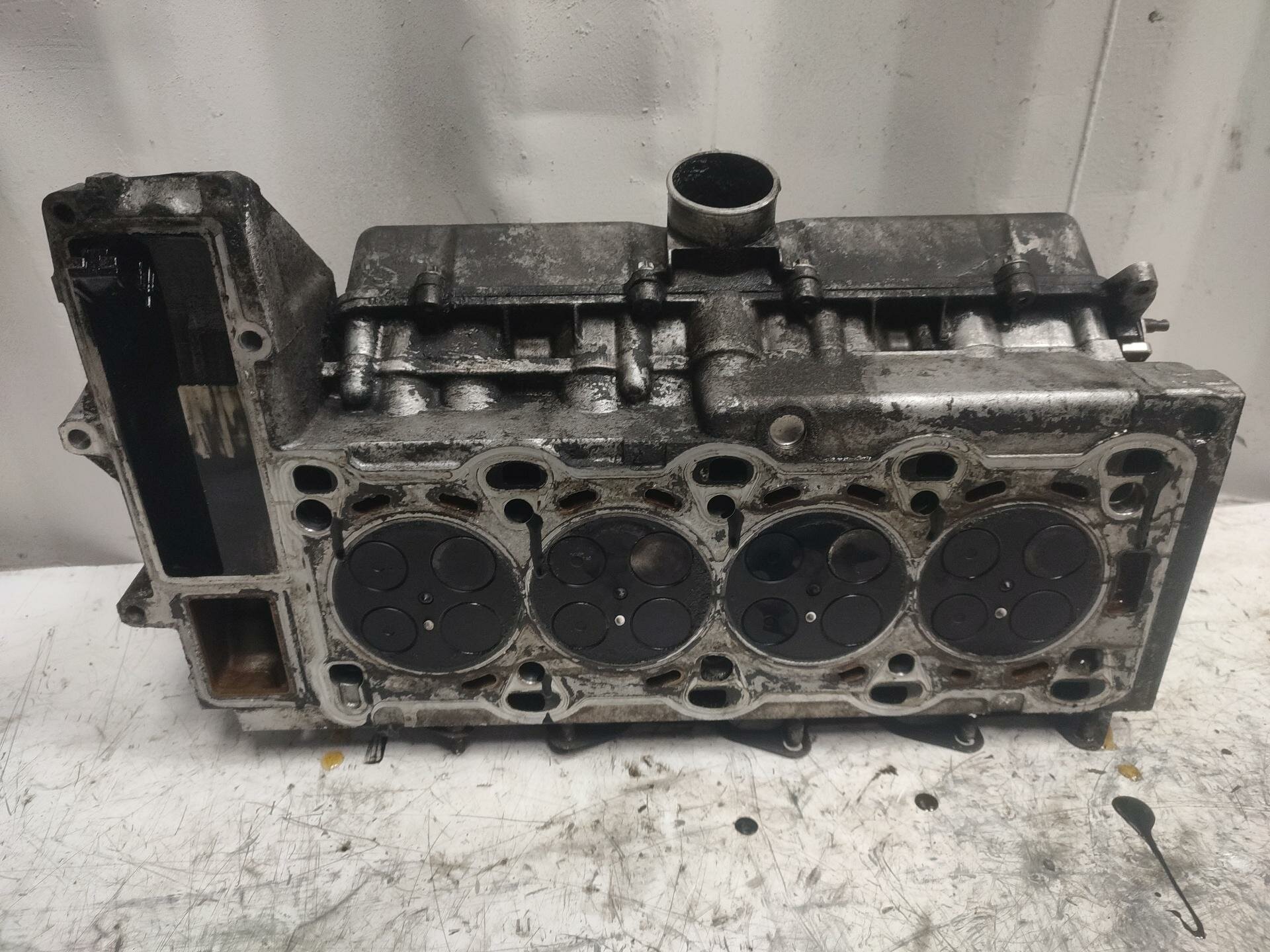 Головка блока цилиндров Opel 2003 R9128018