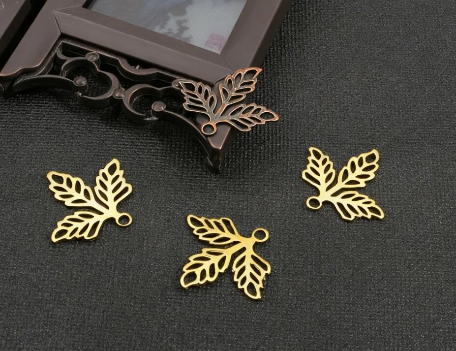 Фурнитура для бижутерии Beadia металлические подвески кленовый лист 10 шт KC BS
