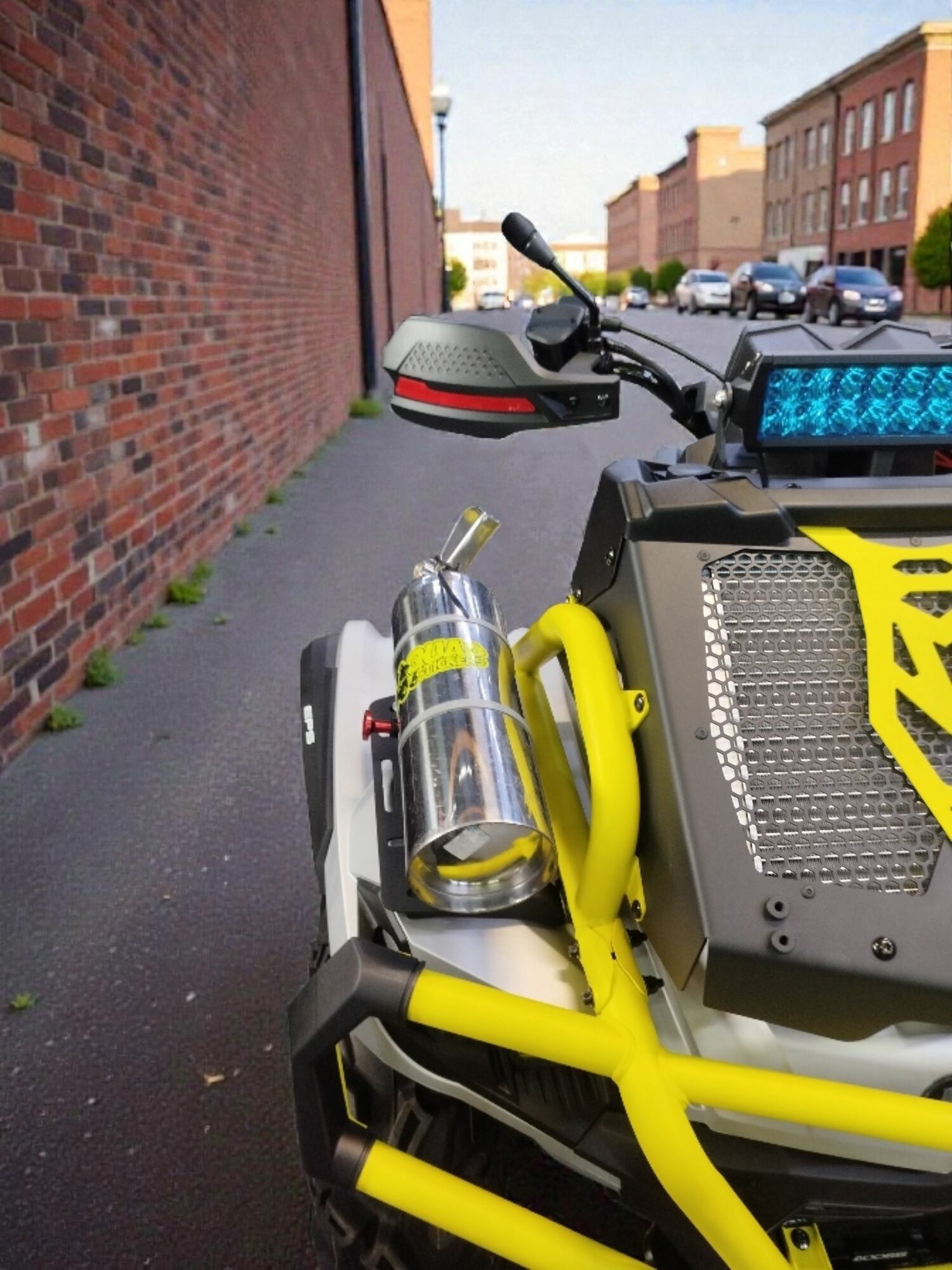 Крепление для установки огнетушителя на квадроцикл аодес Aodes жёлтое 22-25 год