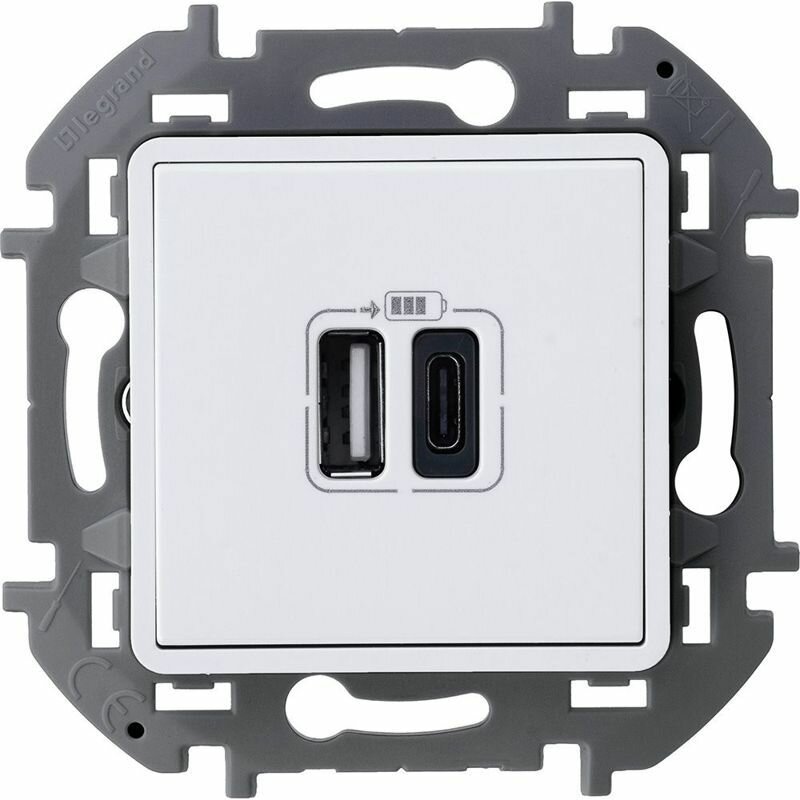 Устройство зарядное Inspiria с 2-мя USB разьемами A и C 240В/5В 3000мА бел. IEK 673760