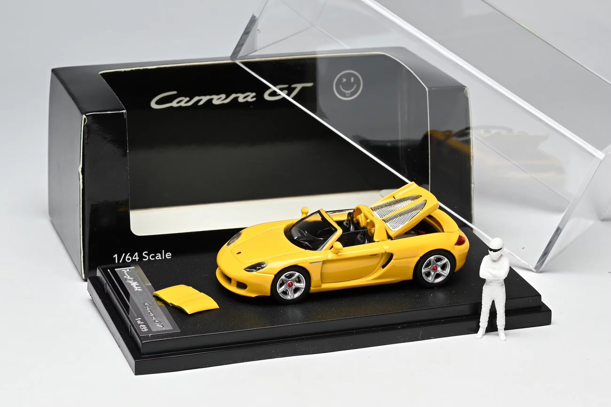 BBURAGO 1:64 Porsche Carrera GT металлический автомобиль Fayence Yellow