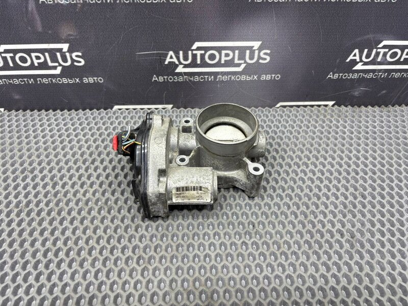 Дроссельная заслонка