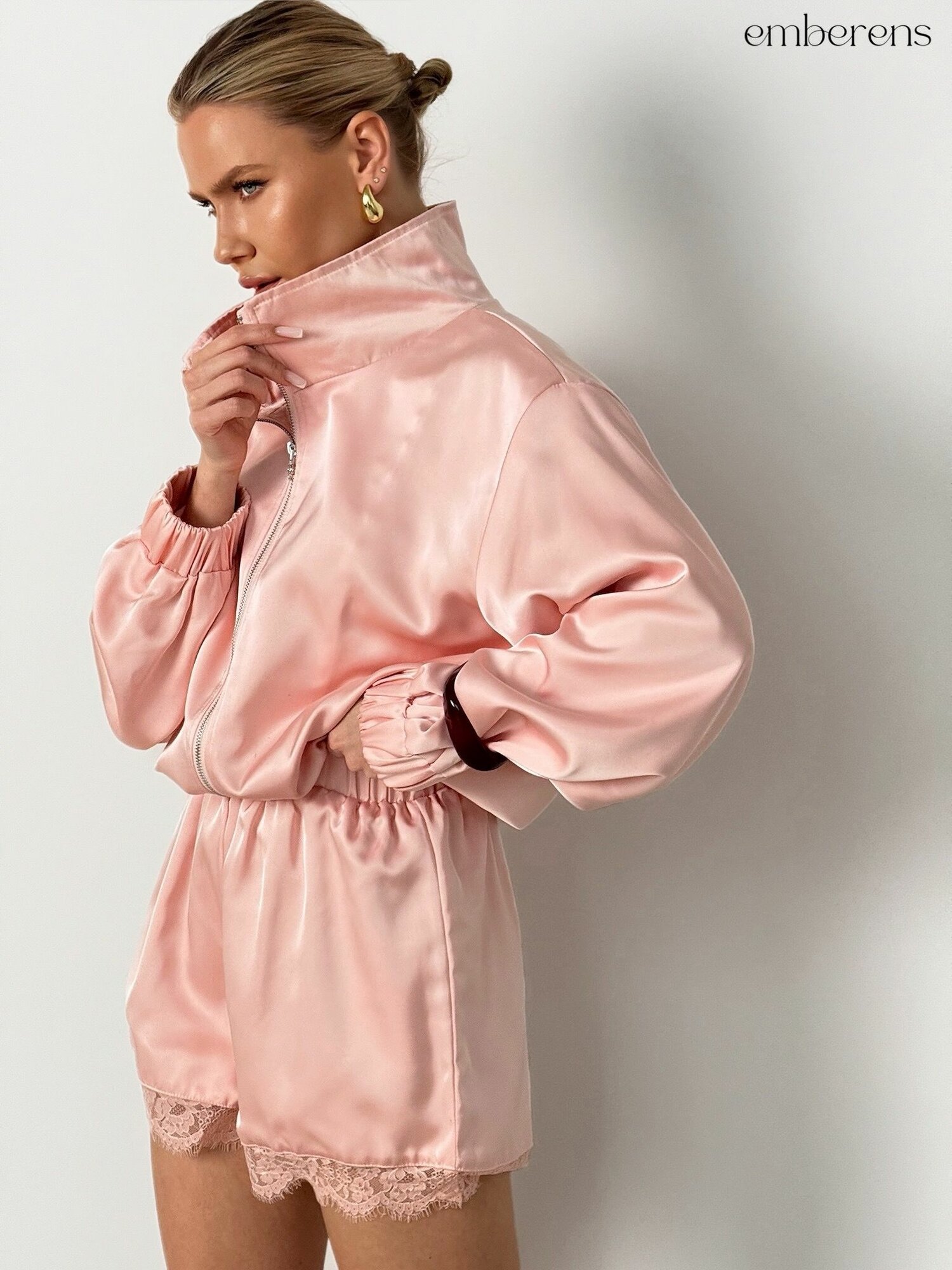 Бомбер Весна-лето 2026