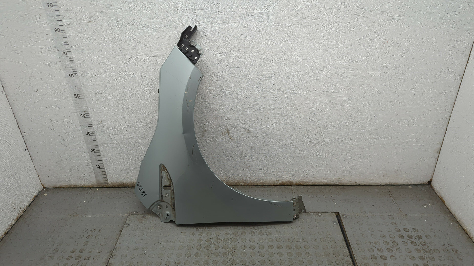 Крыло правое переднее Chevrolet Volt Б/У