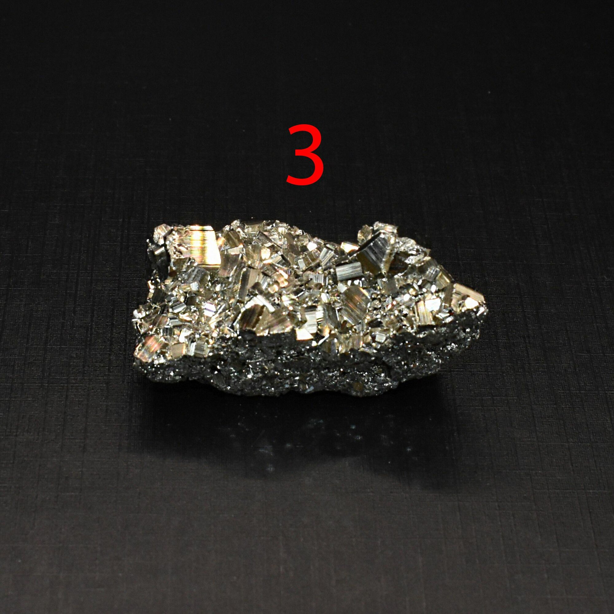 Пирит додекаэдр сросток кристаллов 72.33 г, Перу