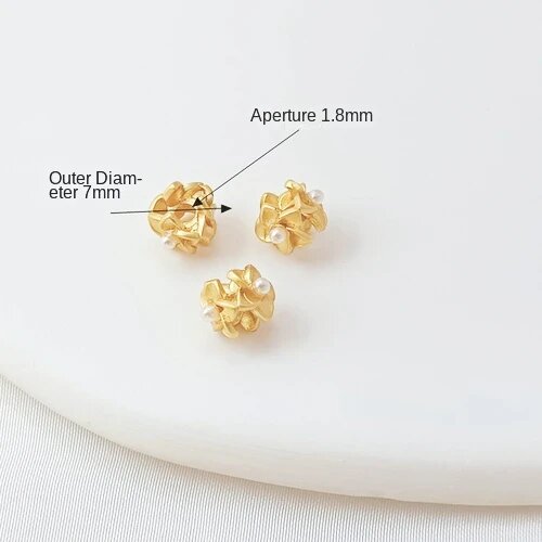 Золотая корона из бисера с большим отверстием 2 шт. 3