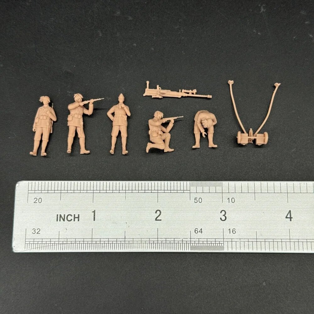 Миниатюры итальянские солдаты Вторая мировая война смола 1/72 5 шт