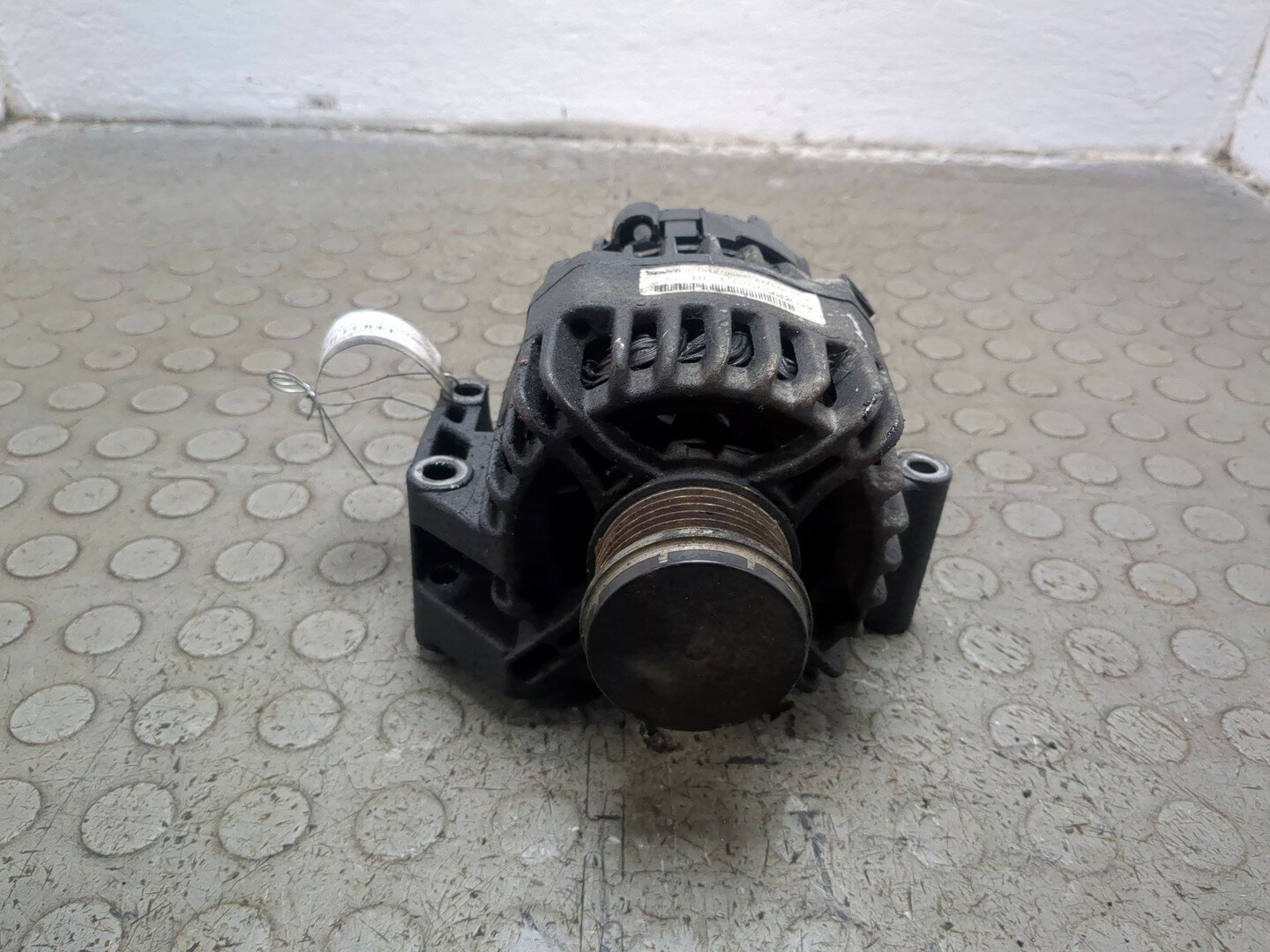 Генератор Opel Corsa D Б/У