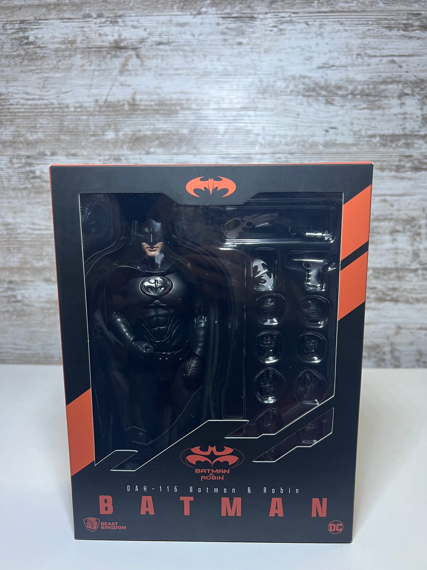 Фигурка Бэтмен Batman Dah-116 Batman & Robin, 18 см от Beast Kingdom