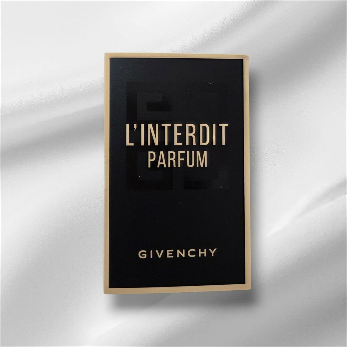 GIVENCHY L INTERDIT PARFUM 1 мл , цветочный , фруктовый аромат