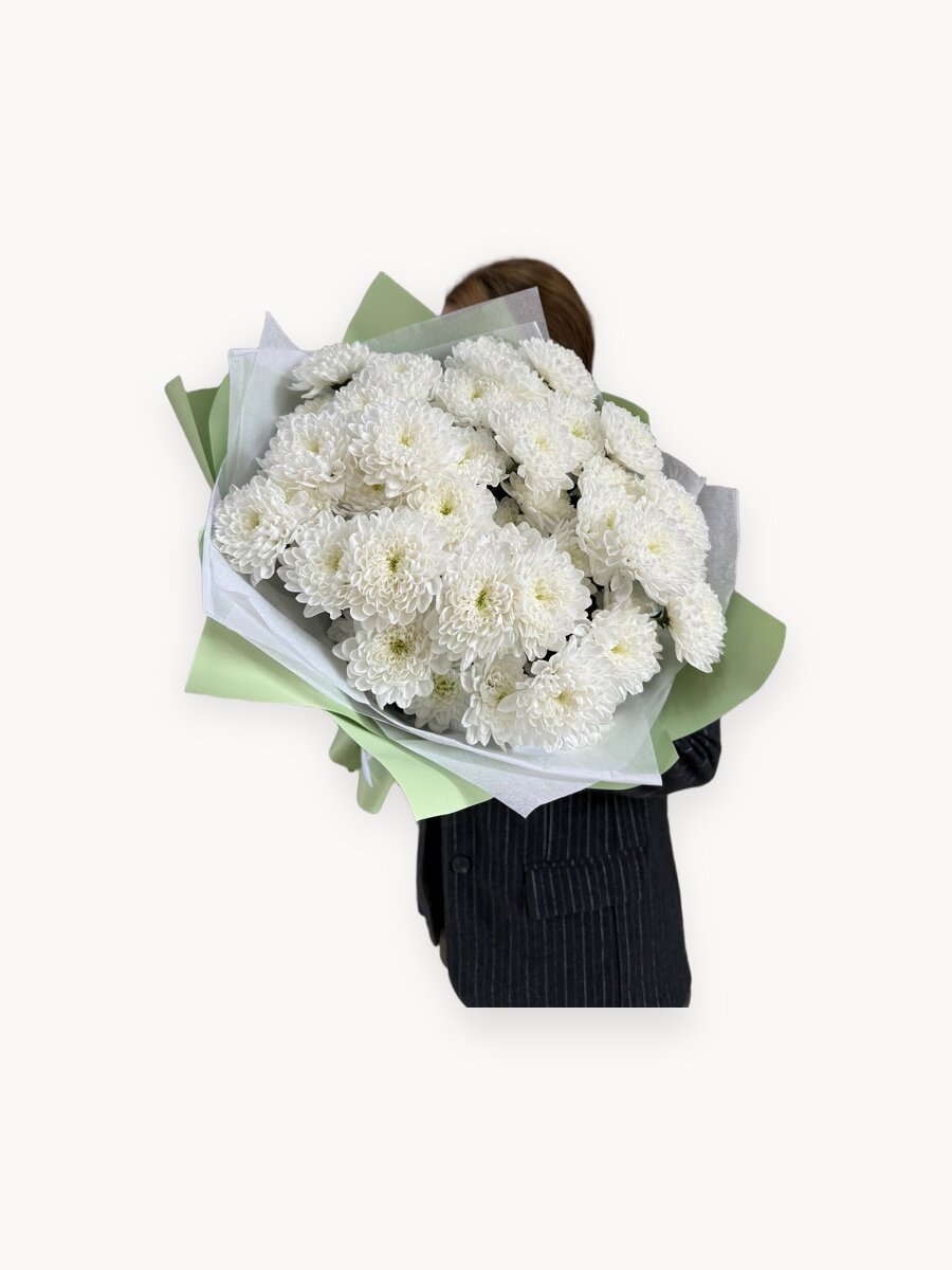 Букет из белых хризантем, Алтай, в матовой упаковке 9 веток