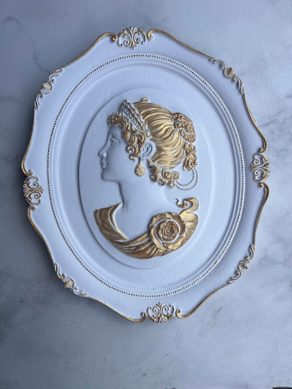 Декоративное панно на стену Афродита / Декор на стену Девушка (золото)