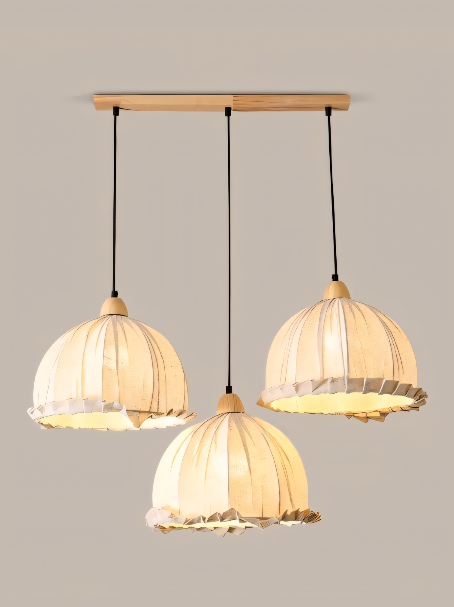 Светильник потолочный подвесной, регулировка по высоте, три плафона, бежевый