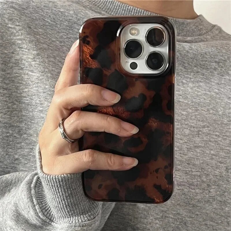 Чехол для iPhone 11 с леопардовым принтом — фото 1