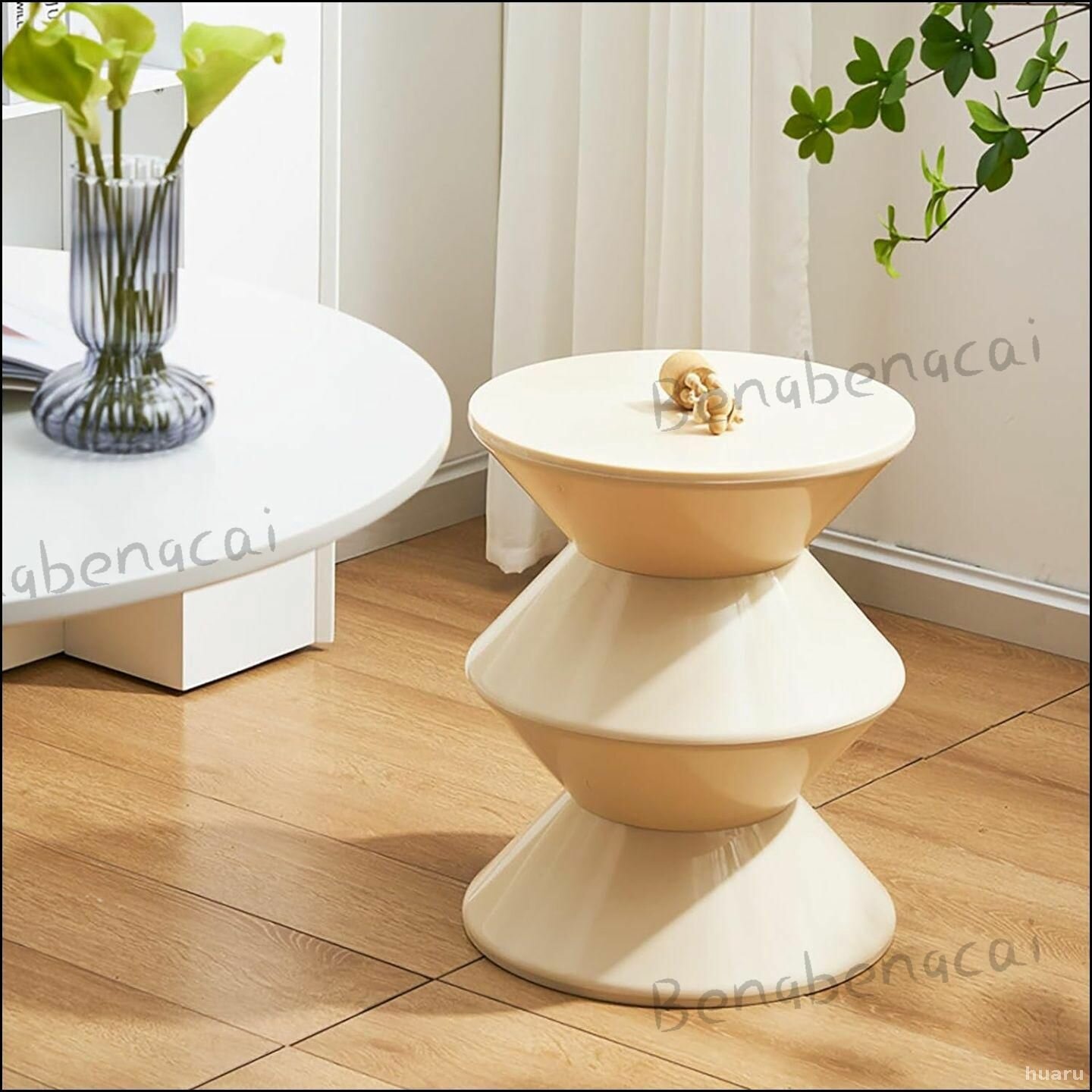 Стол журнальный U342, белый, пластик, квадратный, влагостойкий, с колесиками