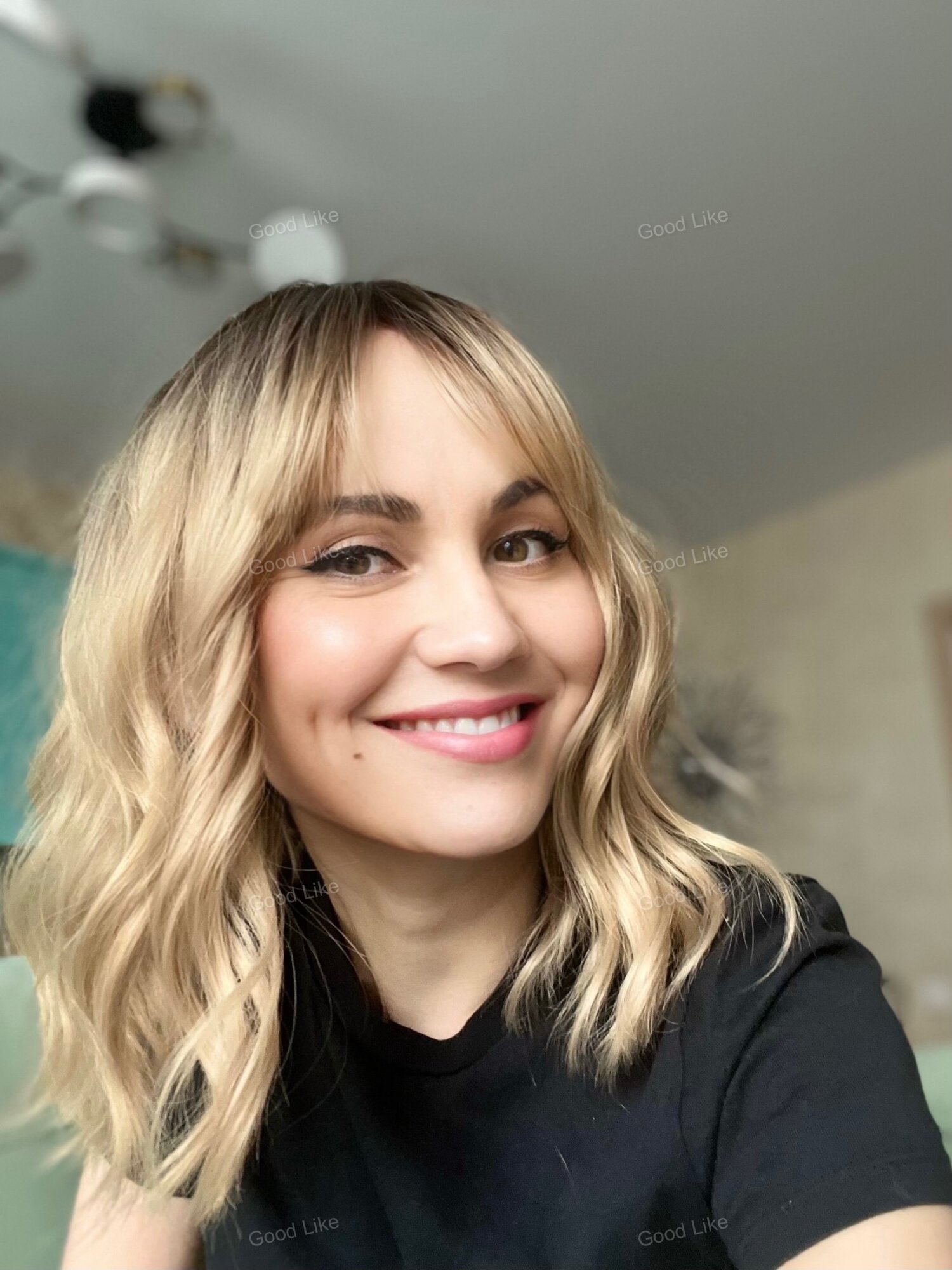 Парик женский блонд каре кудрявый