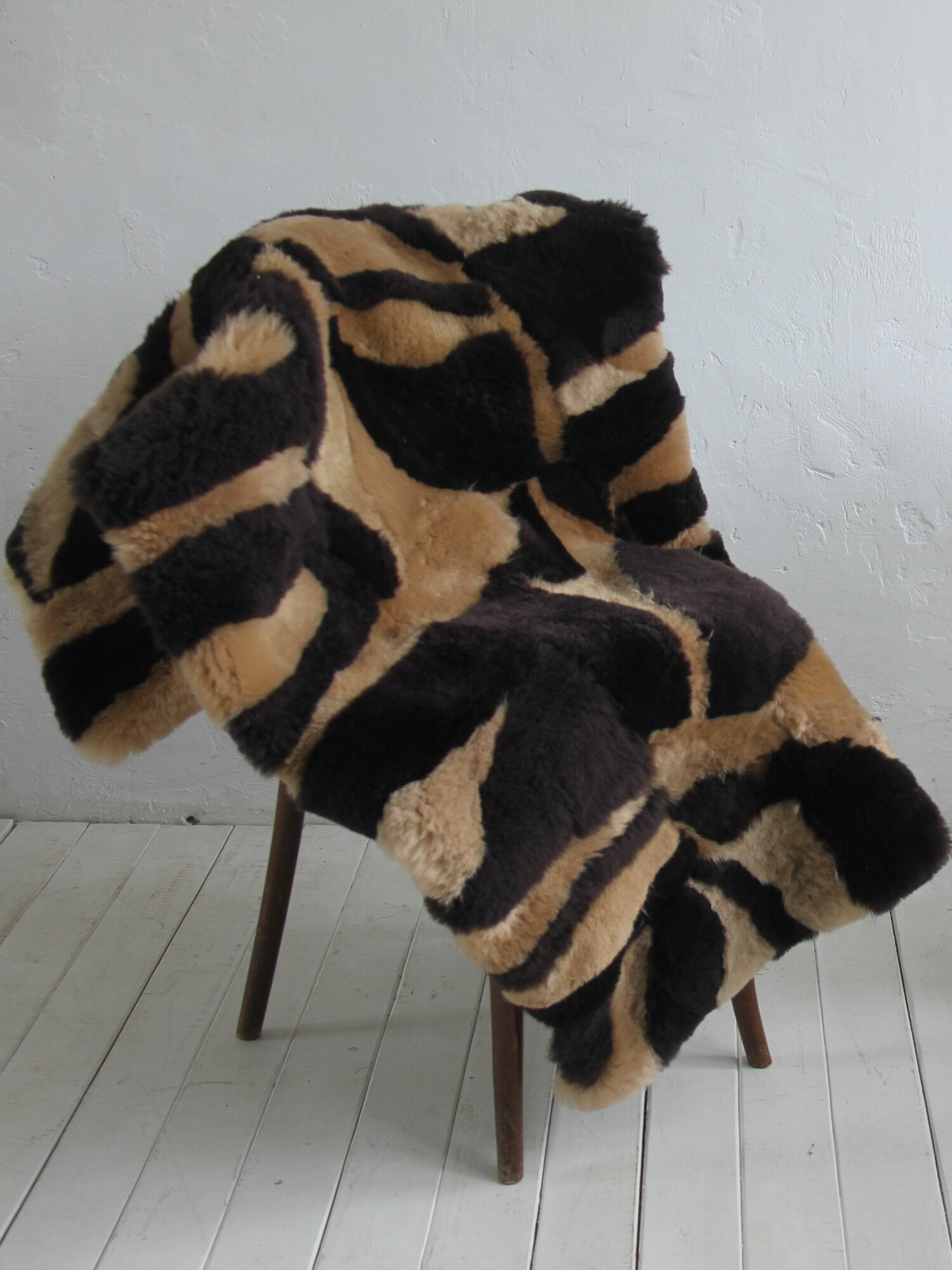 Натуральный овечий коврик Shkura-Dekor, натуральная шкура, песочно-коричневый