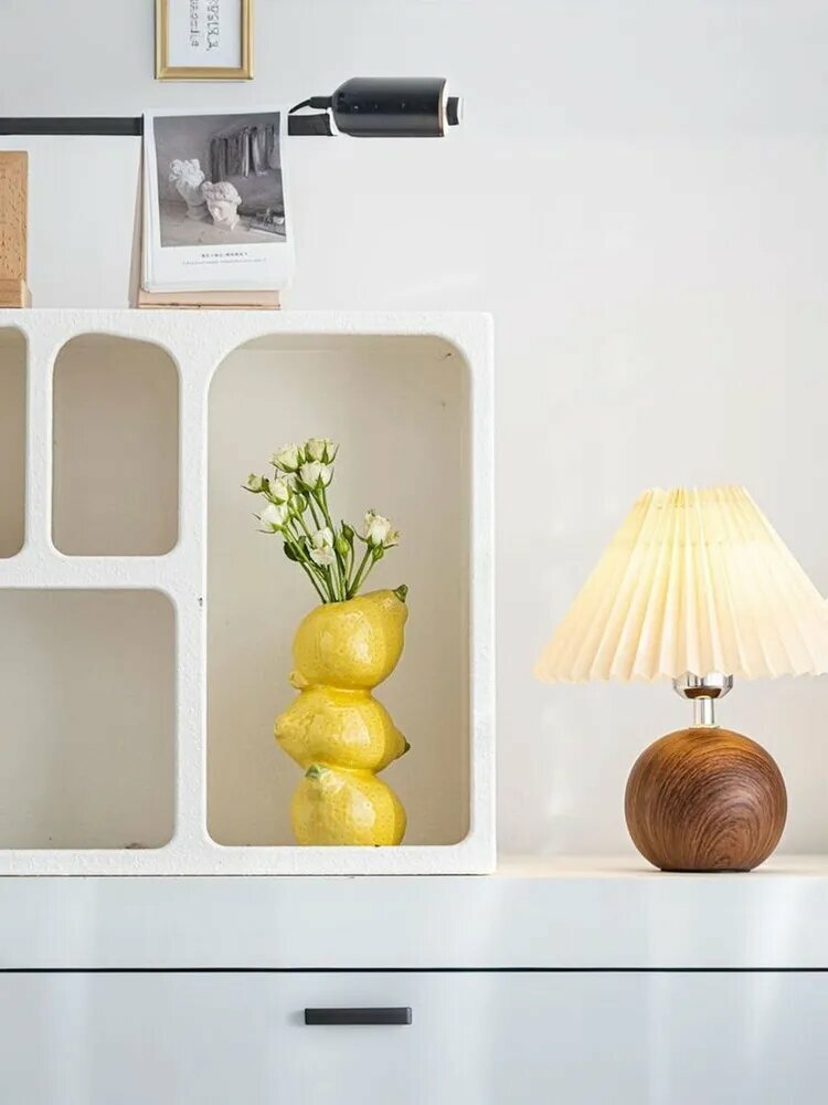 Ваза "Лимоны" без бренда, высота 20,1 см, керамика, настольная